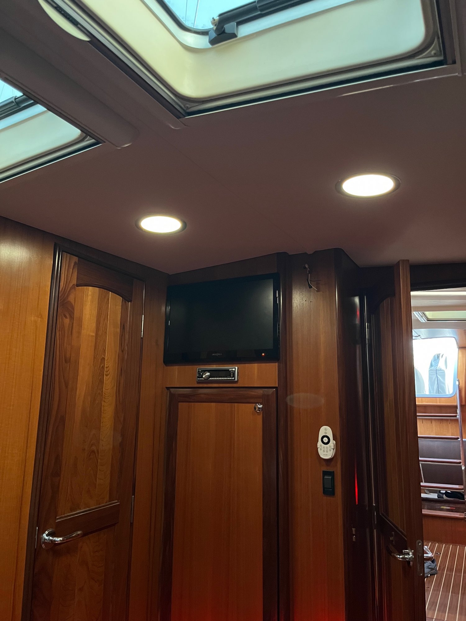 CCFL 6” Diameter upgrade. Very cool!! | Sailboat Owners Forums
