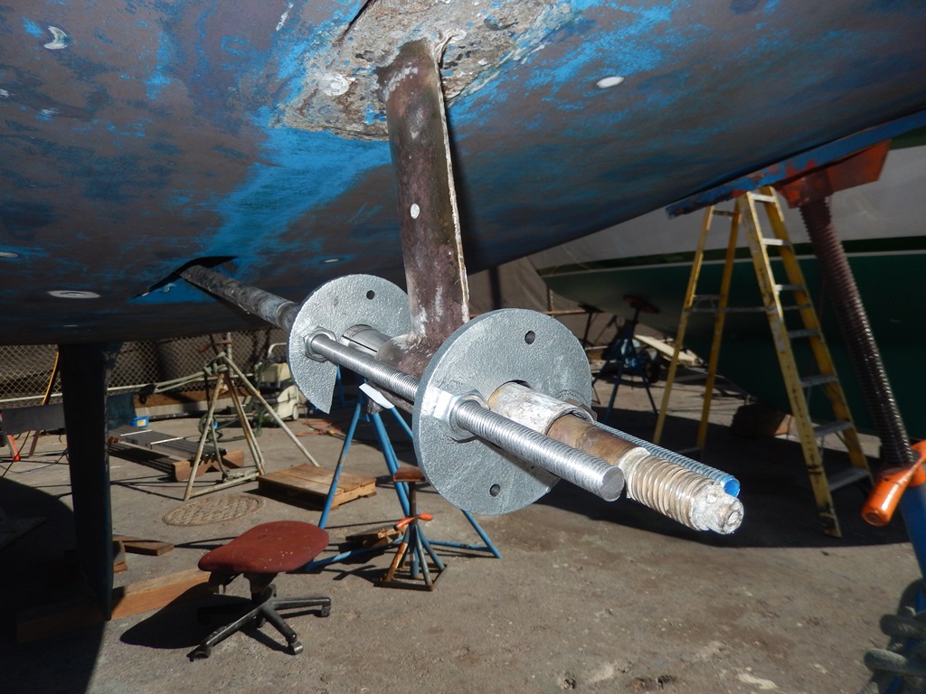 Removing strut to change cutlass bearing? | Sailboat Owners Forums