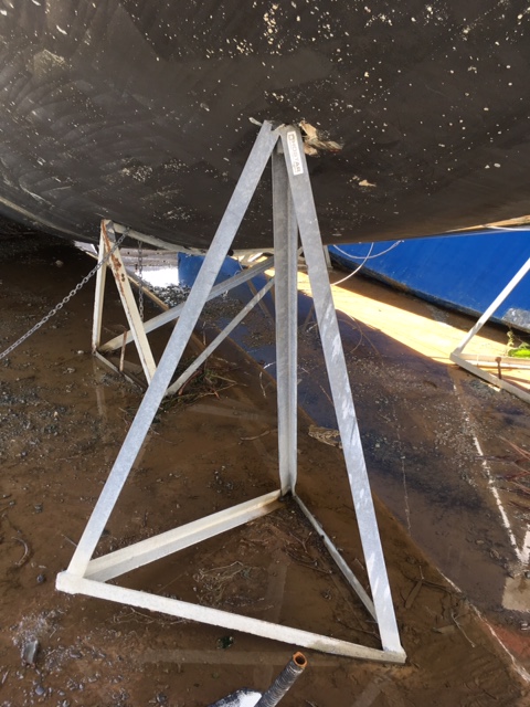 St Thomas USVI odd hurricane damage to hull | Sailboat Owners Forums