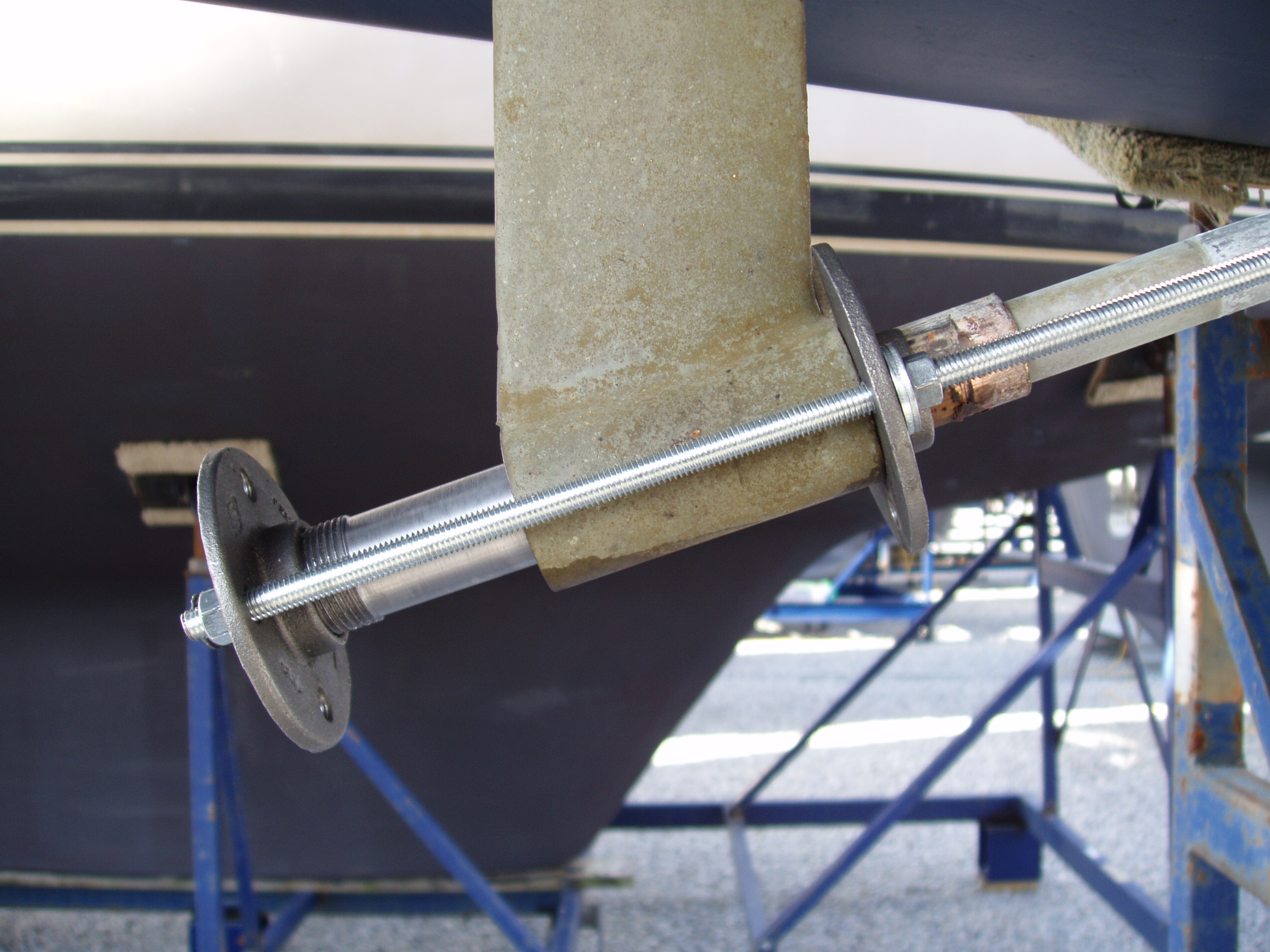 Removing strut to change cutlass bearing? | Sailboat Owners Forums