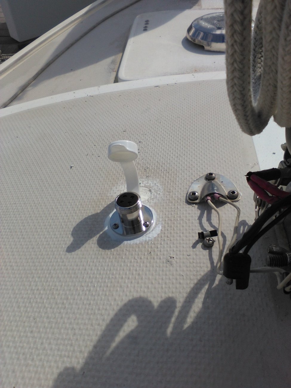 Deck to mast electrical connection | Sailboat Owners Forums