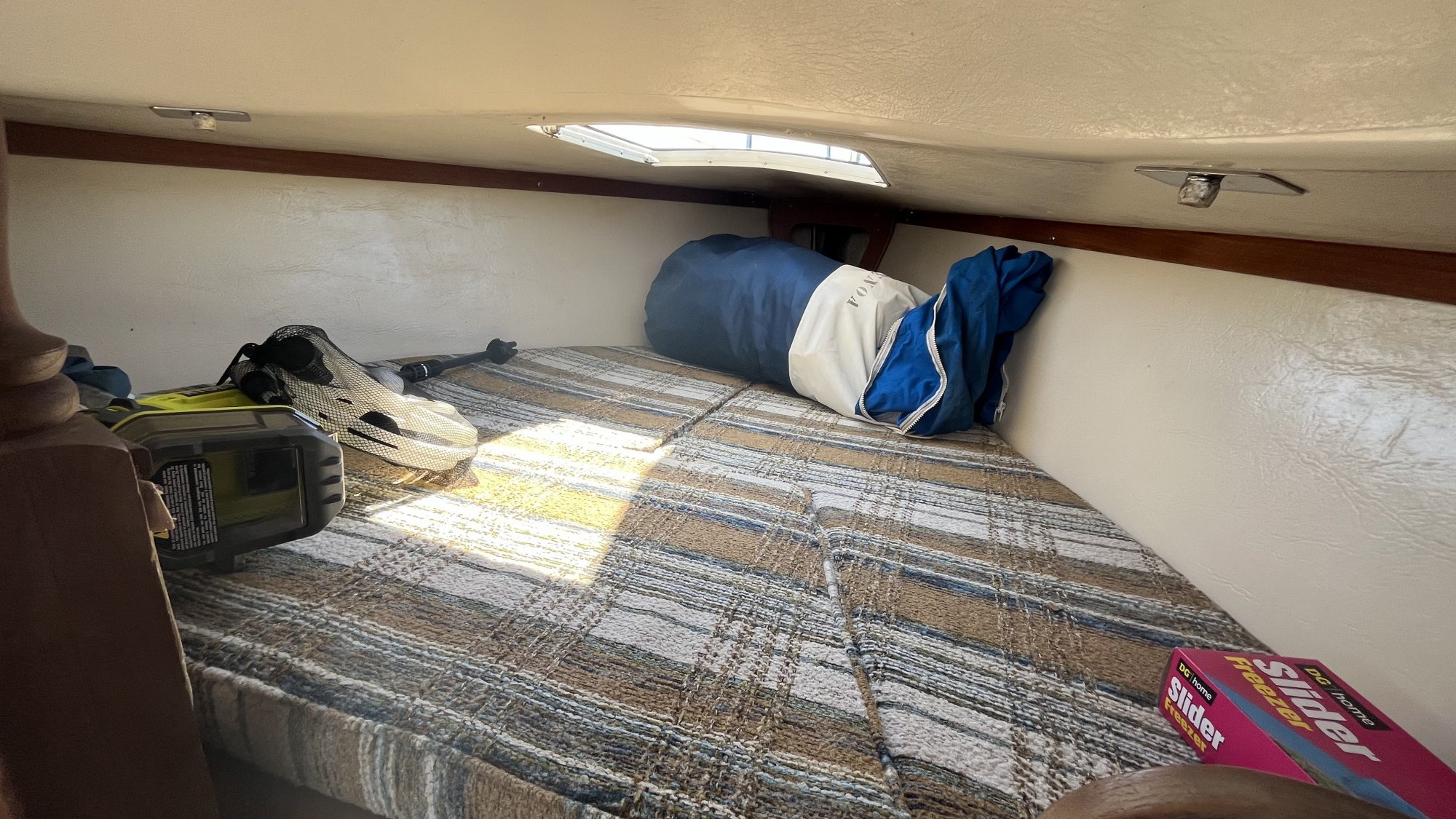 Fan placement in the cabin | Sailboat Owners Forums