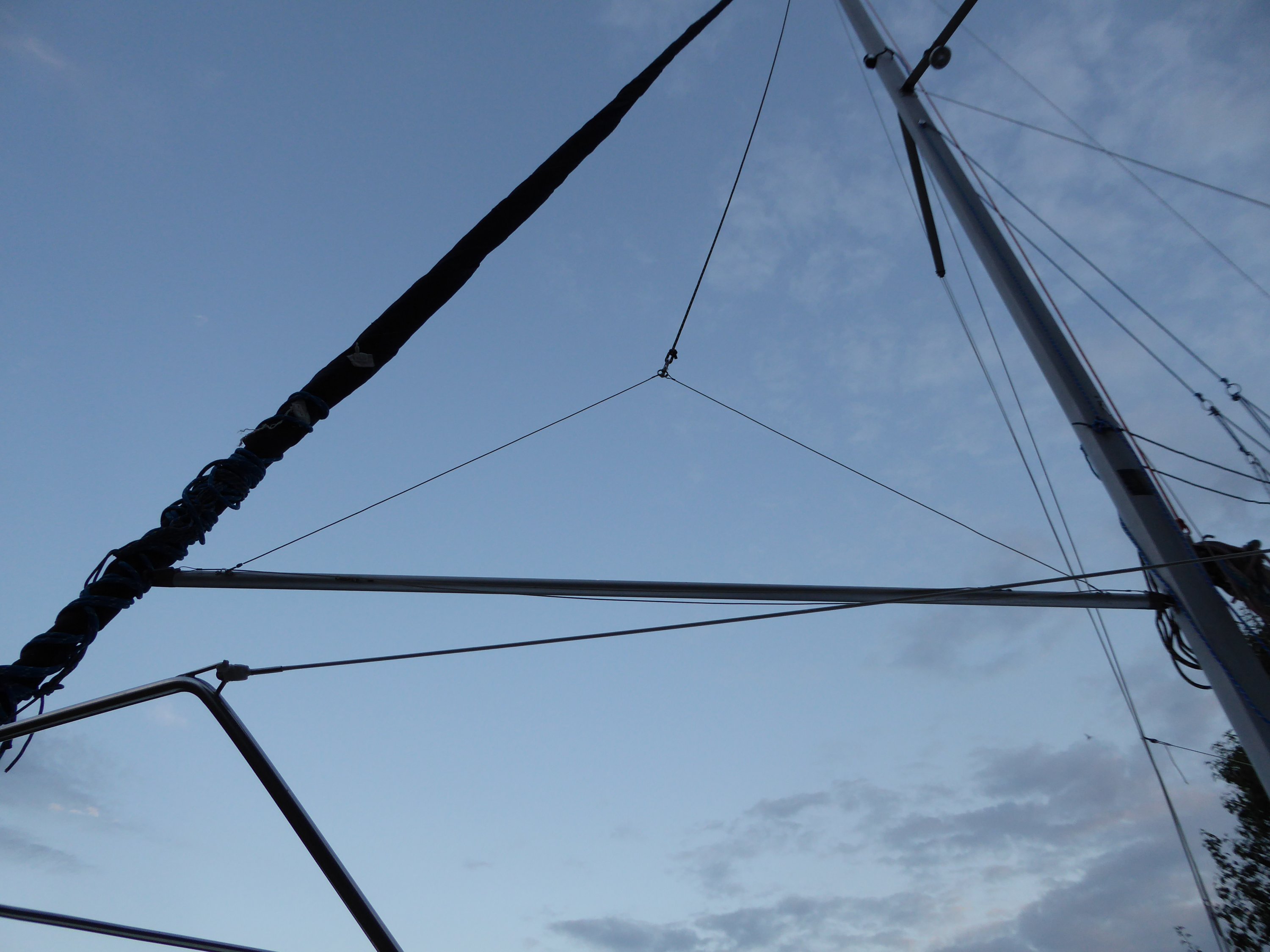 Hunter 26 Spinnaker Pole Set Up | Sailboat Owners Forums
