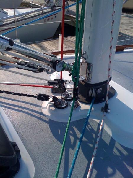 All controls run back to the cockpit 2010 | Sailboat Owners Forums