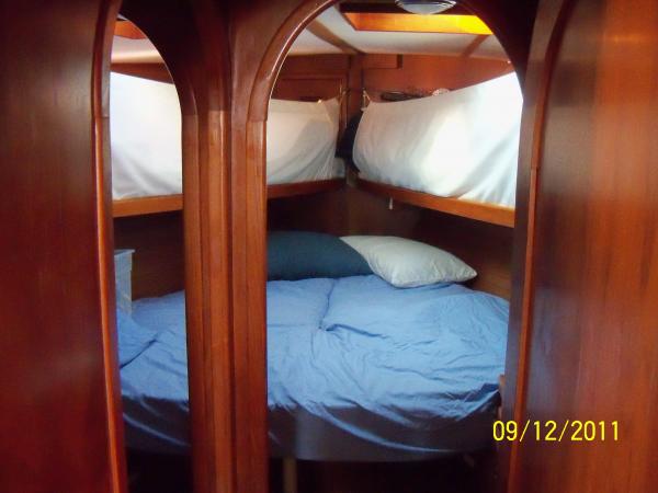 Forward cabin (with dressing room + bunk beds) | Sailboat Owners Forums